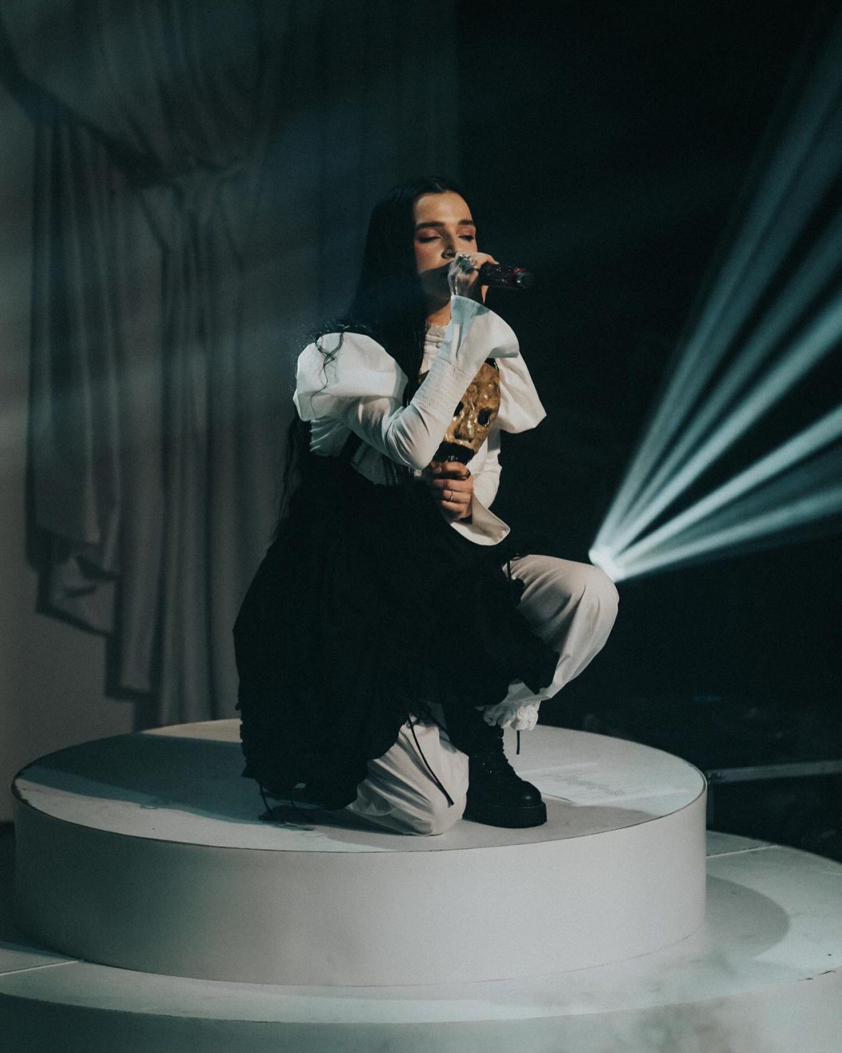 - Site de fans français sur la chanteuse Poppy : news, vidéos, lien ...